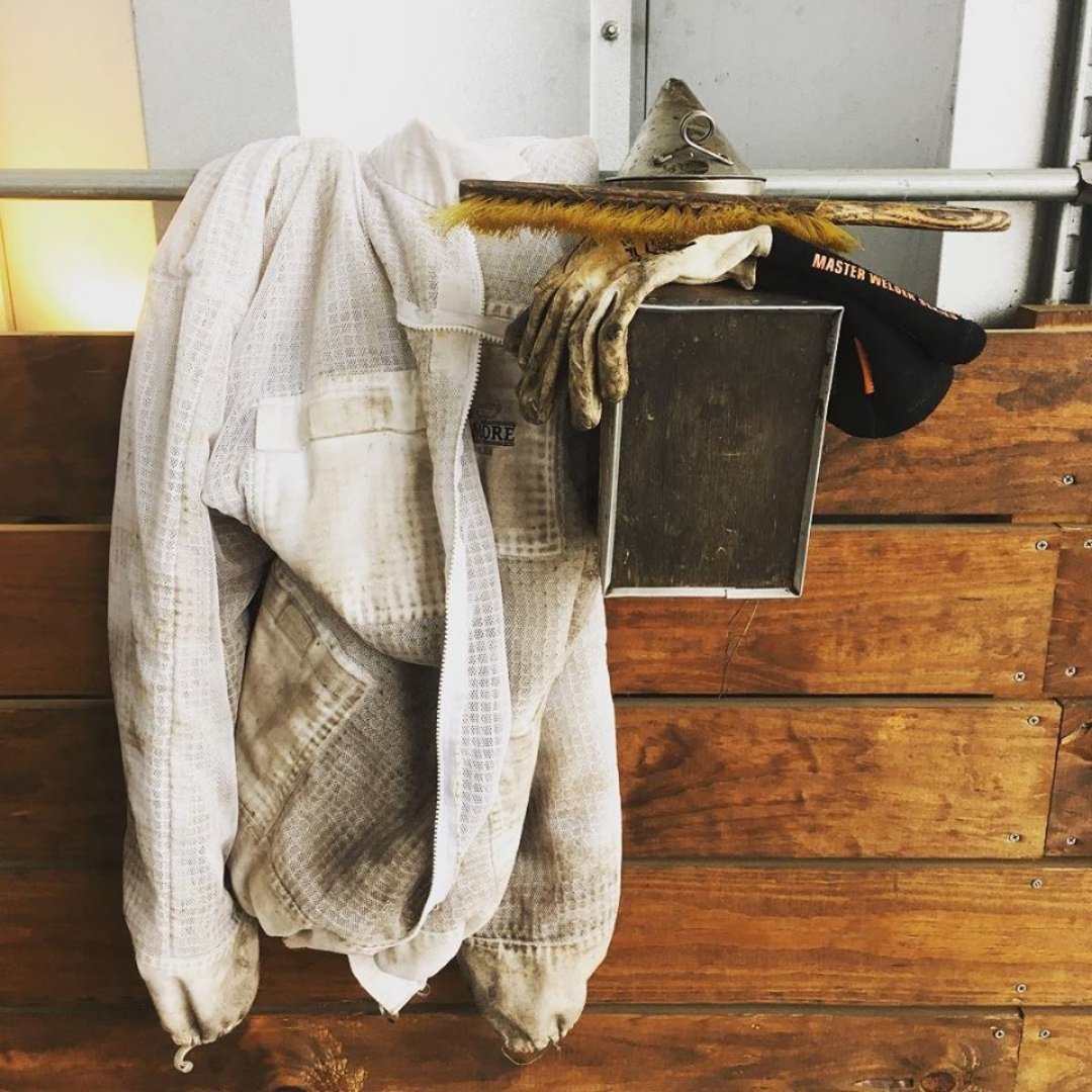 Bee Friends Honey Store Local Jacksonville Organic Ships World Wide ...